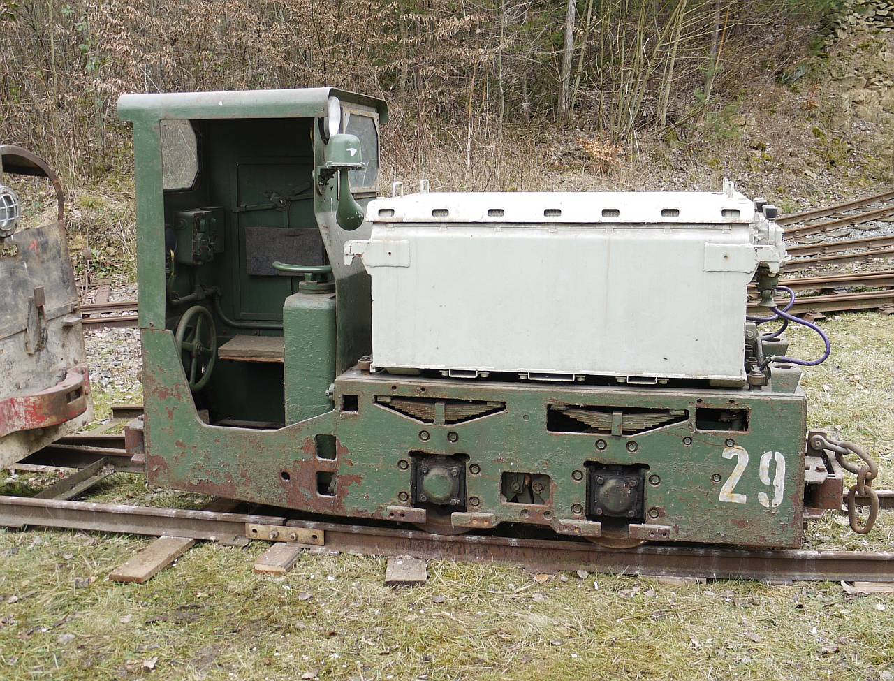 Lok 17: LEW EL 9/01 aus Penig – Feldbahnmuseum Herrenleite